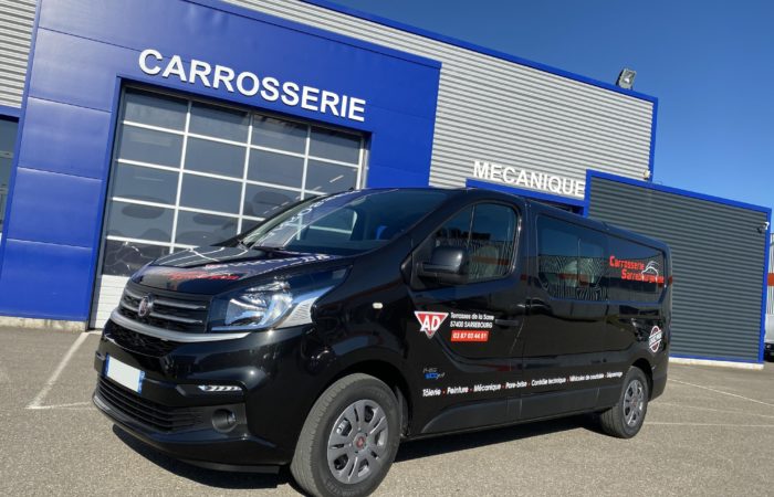 LE POINT COM - Marquage fourgonnette de location