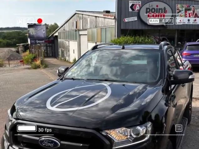 LE POINT COM - Marquage professionnel d'un Pick-Up